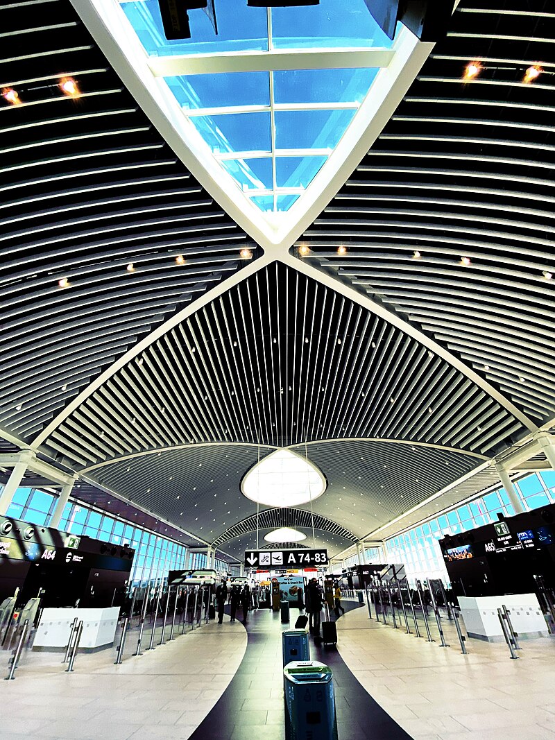 Terminál 1, mezinárodní letiště Řím–Fiumicino. | Pražské Metro